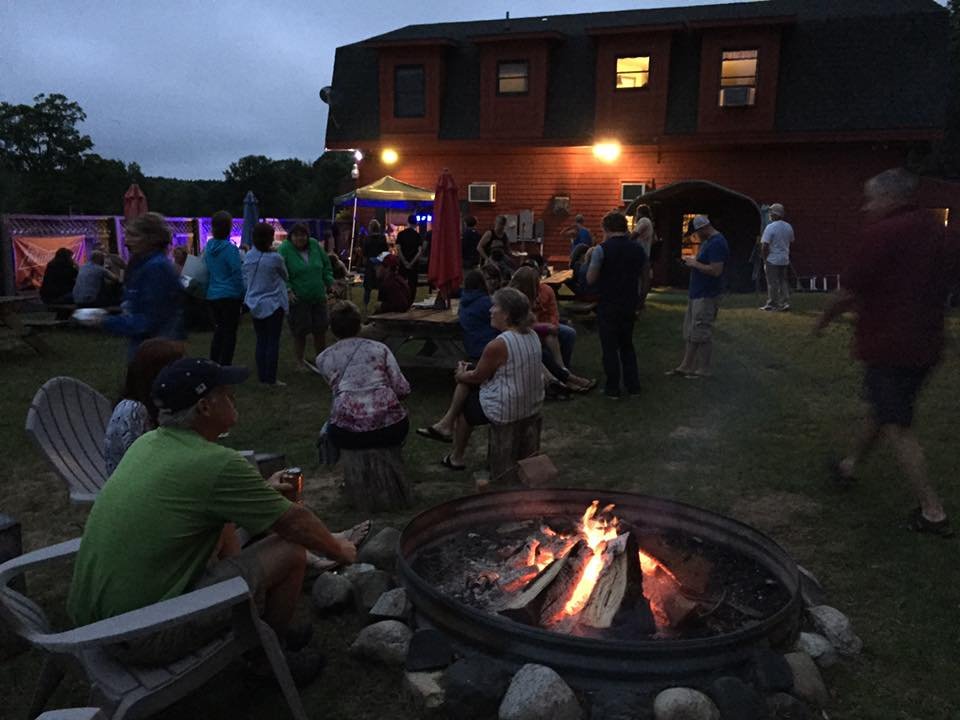 Coyote Crossing | All Seasons Resort