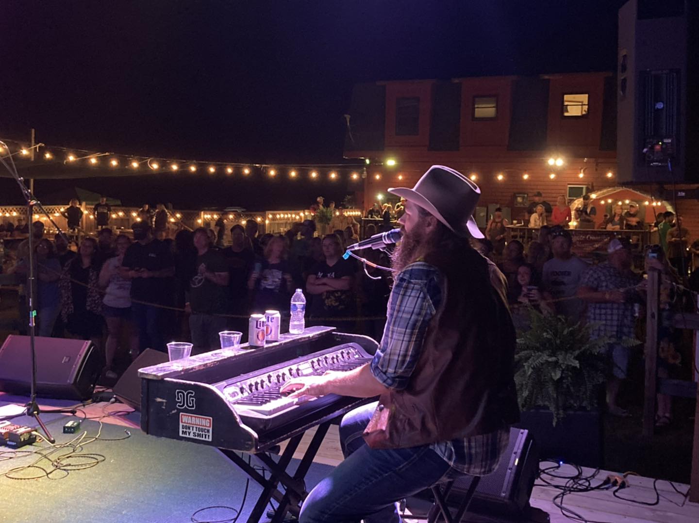 Ward Davis - Coyote Crossing